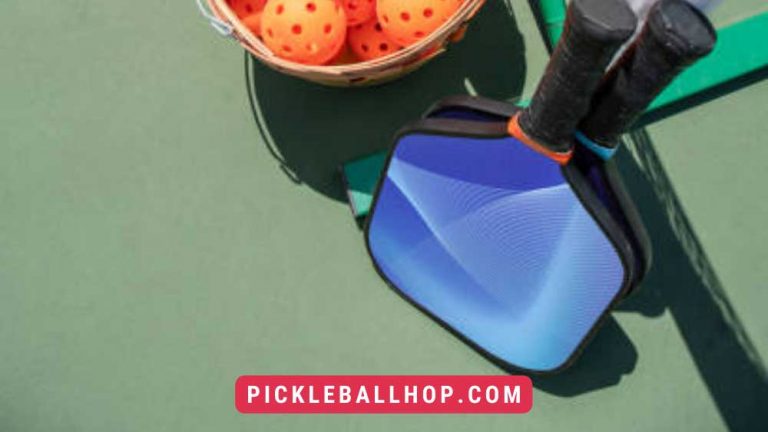 How to Clean a Pickleball Paddle? [2023] - Pickleball Hop